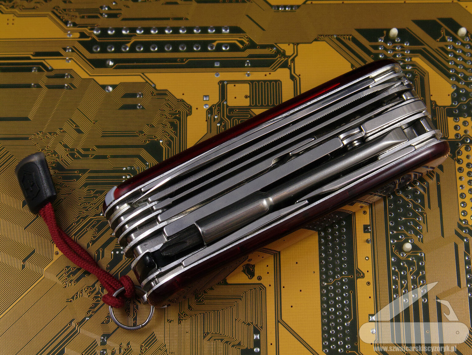Victorinox CyberTool L (41) – o czym marzą faceci… | szwajcarskiscyzoryk.pl